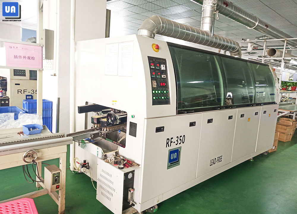 SMT Lead Free Wave Soldering Machine For LED Assembly Line